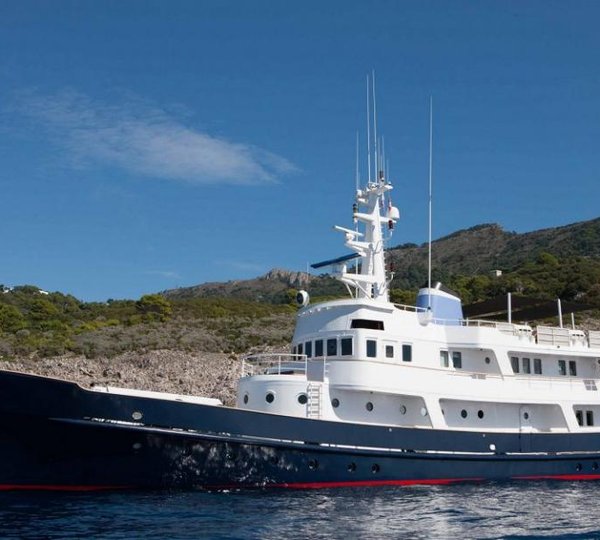 ICE LADY Yacht Charter Details, Helsingfors | CHARTERWORLD Luxury ...